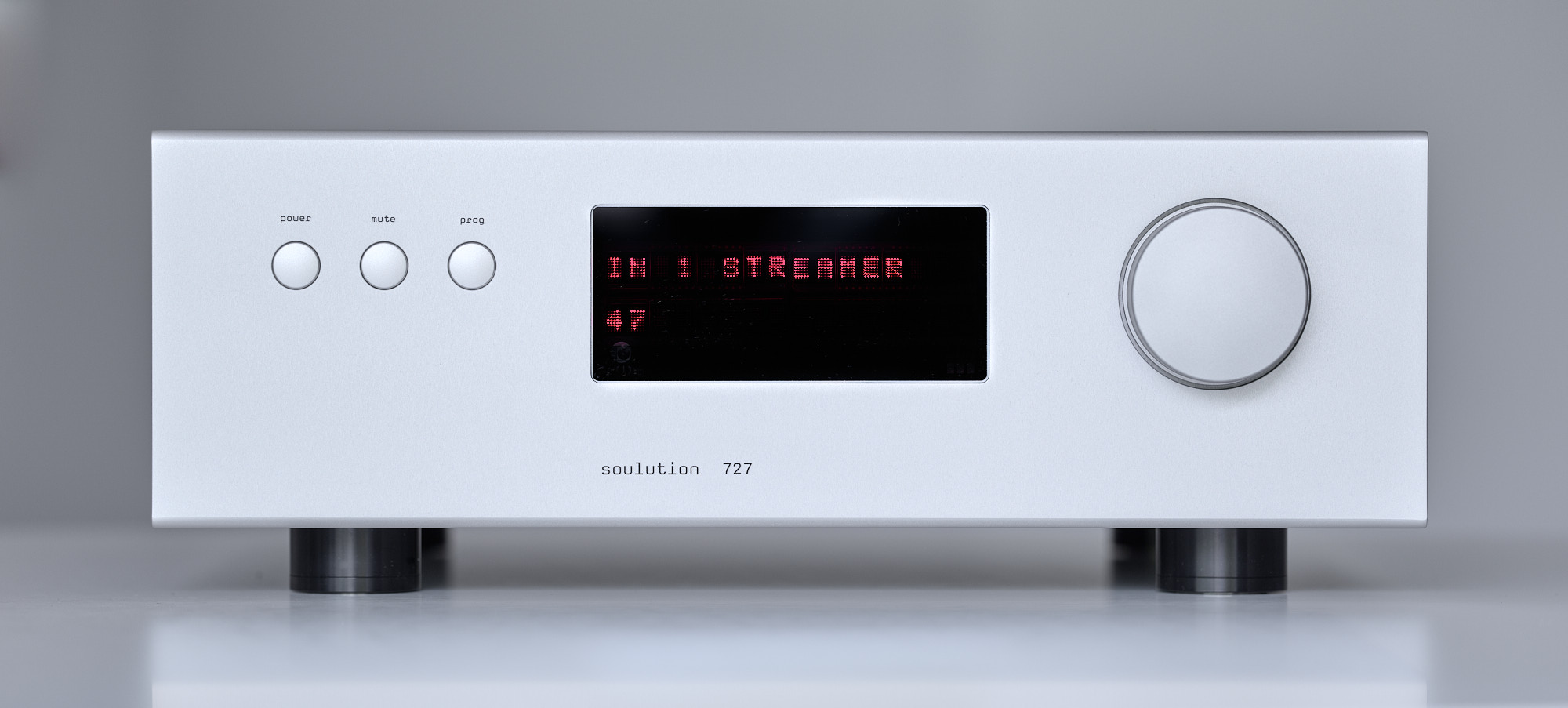 soulution 727 preamplifier
